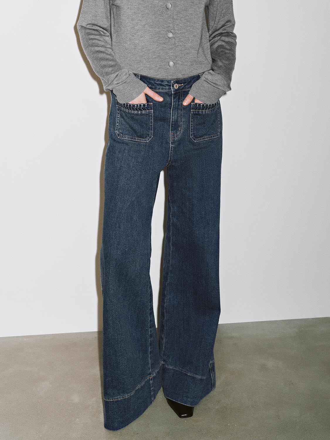 Patch Pocket Flare Leg Jeans – URBAN REVIVO Malaysia